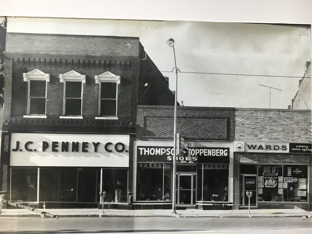 Historic Photos: Winterset Courthouse Square Commercial District ...